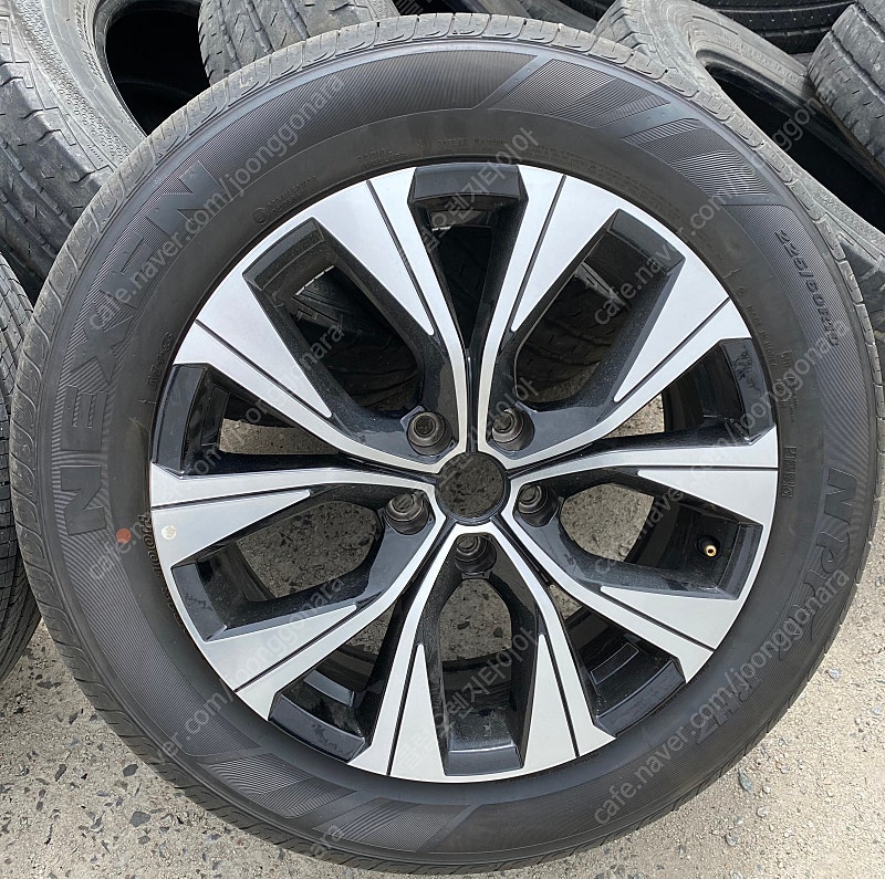 21년형 QM6 18인치휠,타이어 임판급 4개 | 휠/타이어 | 중고나라