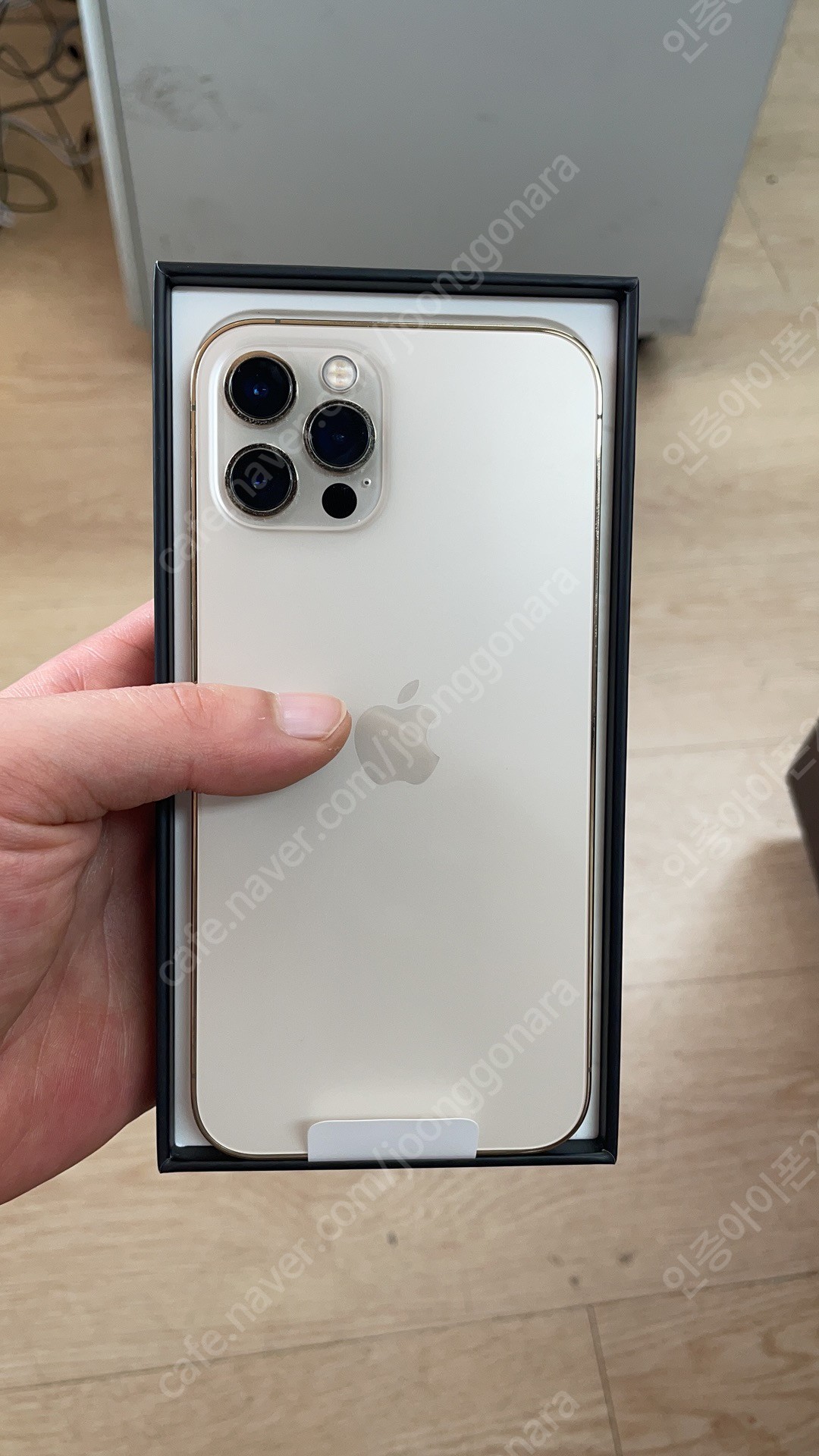 초SSS급 아이폰12프로 골드 128GB 풀박스 / 배... | 애플 | 중고나라