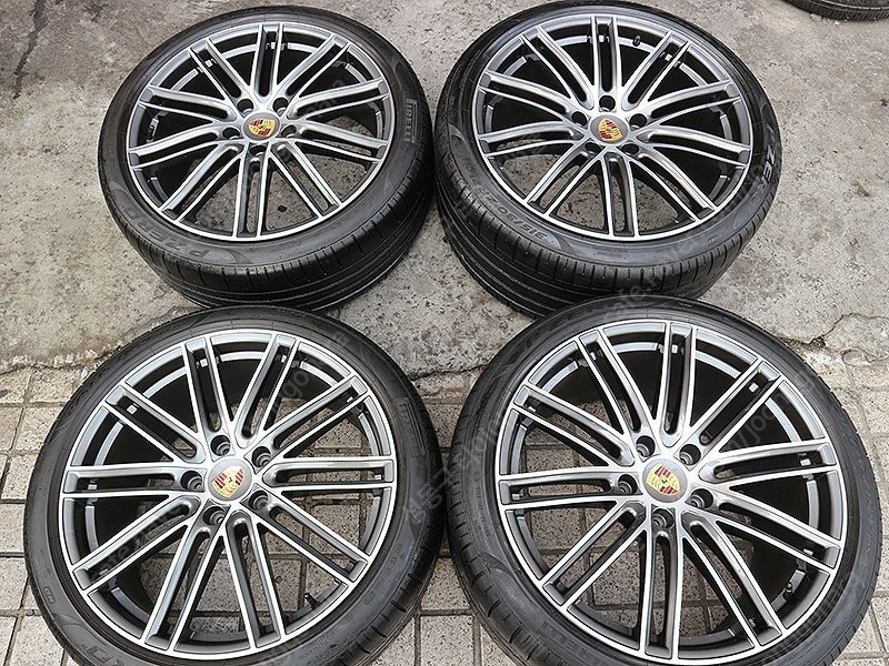 [판매] 포르쉐 신형 파나메라 터보4 정품 21인치 휠... | 중고나라 카페에서 운영하는 공식 사이트